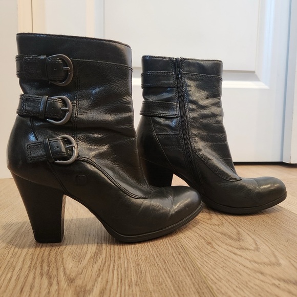 Born | Shoes | Born Black Leather Buckle Strap Side Zip Round Toe Block ...